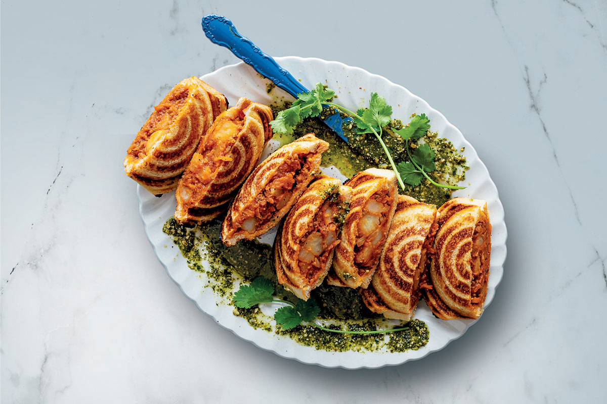 SPAR - Curried Mince and Potato Jaffle Recipe