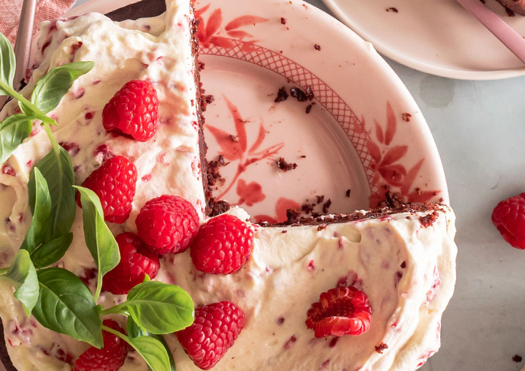 SPAR - Beetroot Cake with Raspberry Buttercream Frosting Recipe