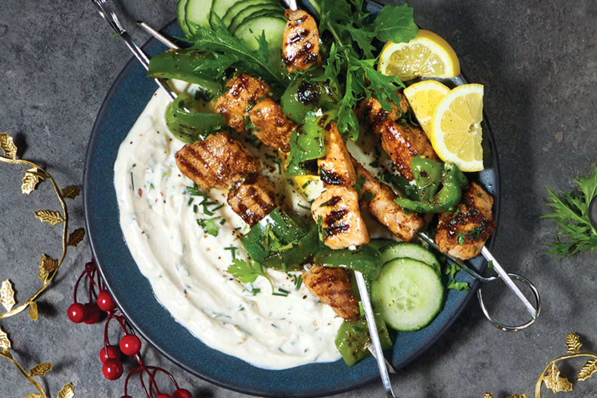 SPAR - Green pepper and chicken kebabs on herbed yoghurt Recipe
